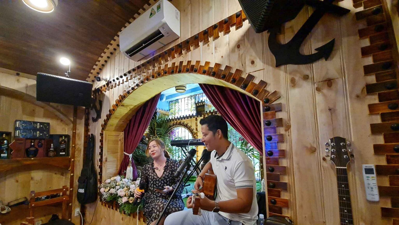 Nhạc Acoustic là gì? Vì sao Acoustic luôn là dòng nhạc được yêu thích ...